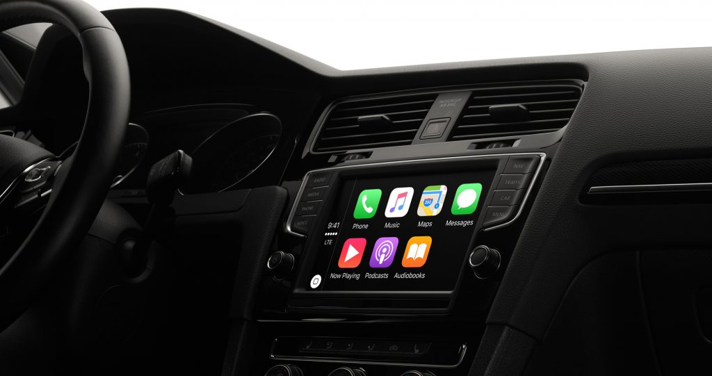 Apple réinvente la voiture connectée avec CarPlay